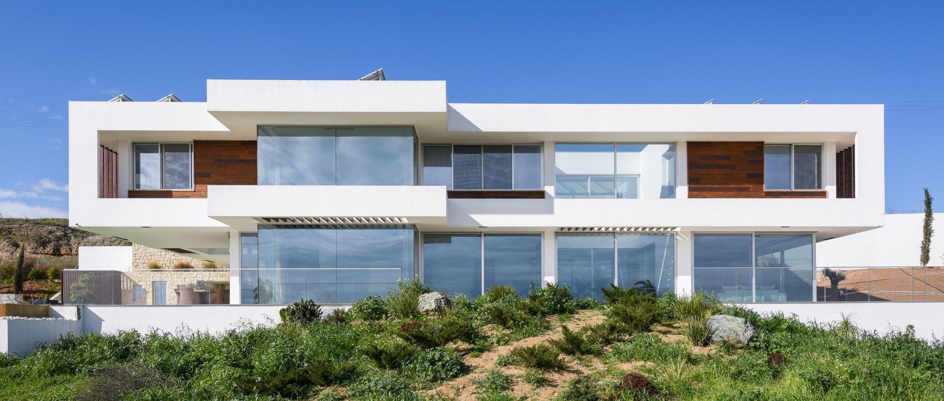 Villas Glass Design Simple